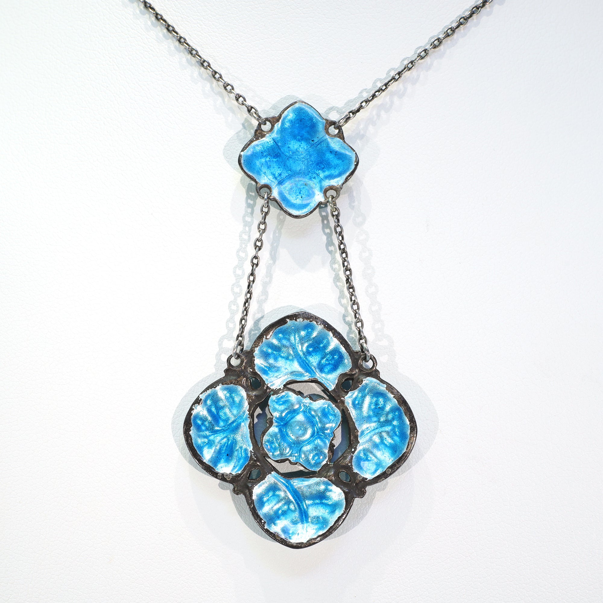 Victoria Sterling - Fine Vintage European Antique and Estate Jewelry